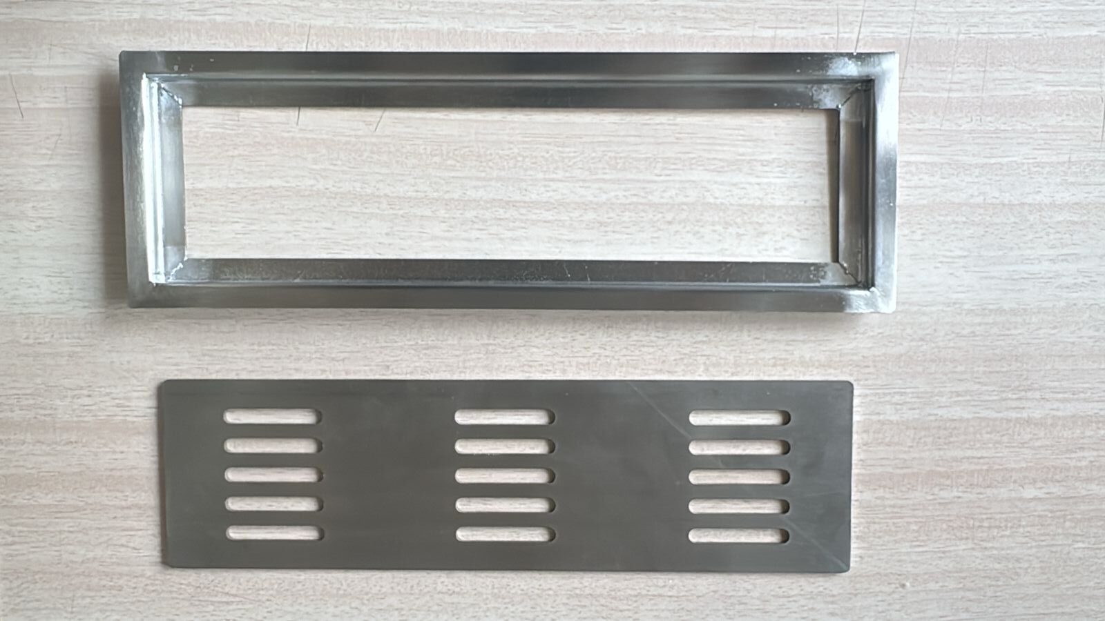 #1 Channel Floor Grating With Frame | IntelloTech
